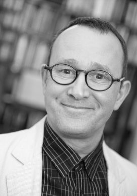 Episode 6 : Special Guest Simon Bamford - www.CliveBarkerCast.com